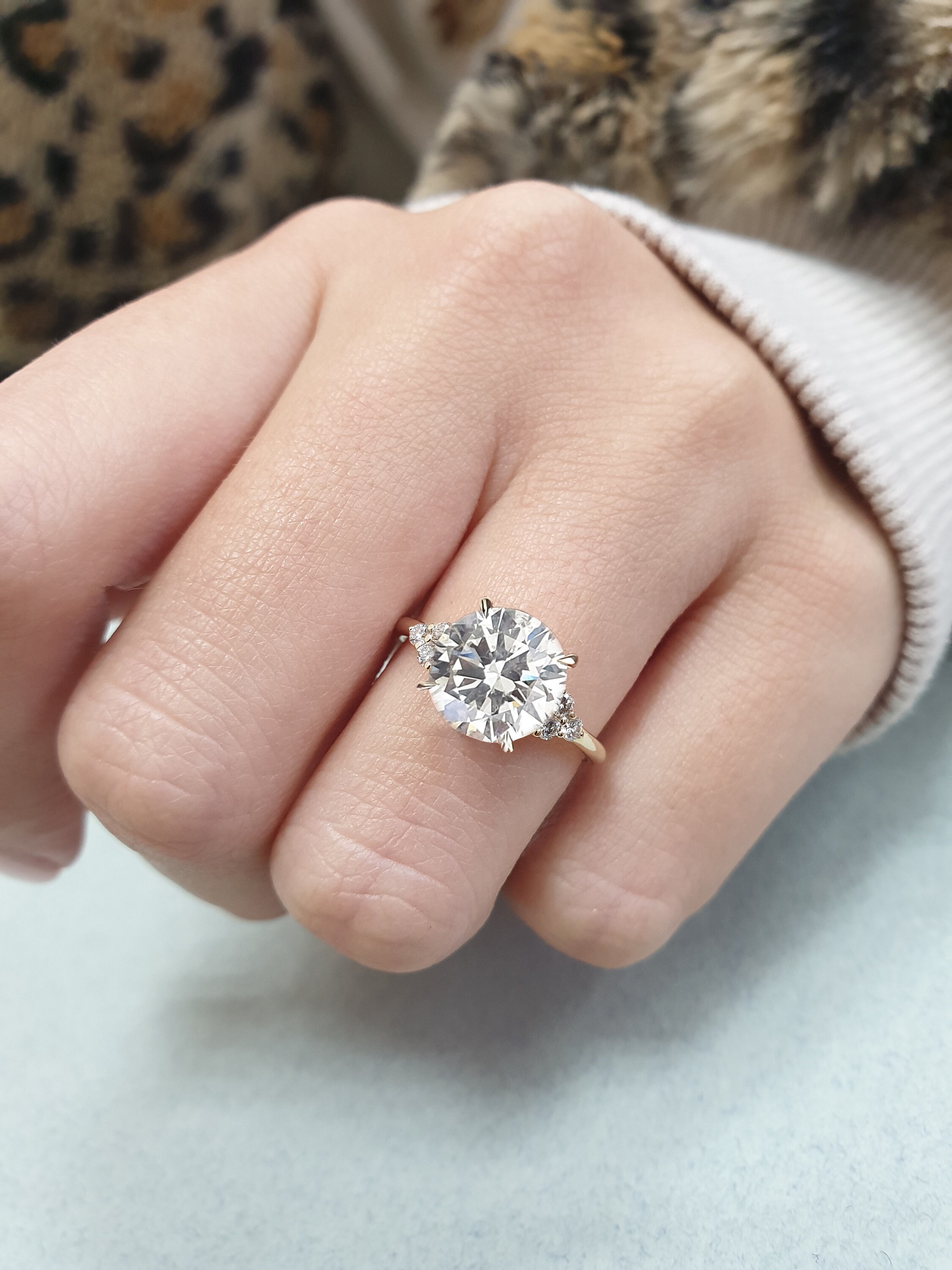 Free Shipping Free Returns 2CT Brilliant Round Cut Diamond Solitaire
