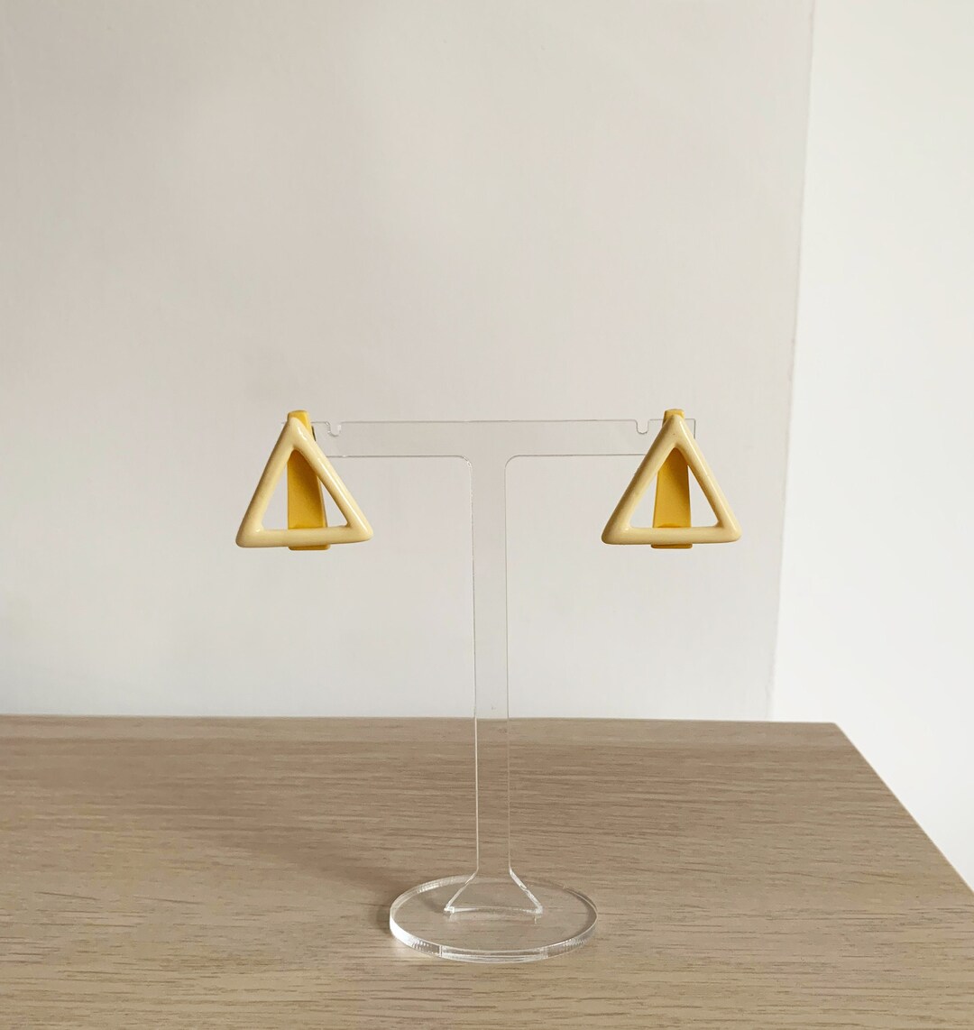 Vintage Retro 80s Pale Beige Yellow Triangle Trapezoid Rod Bar ...