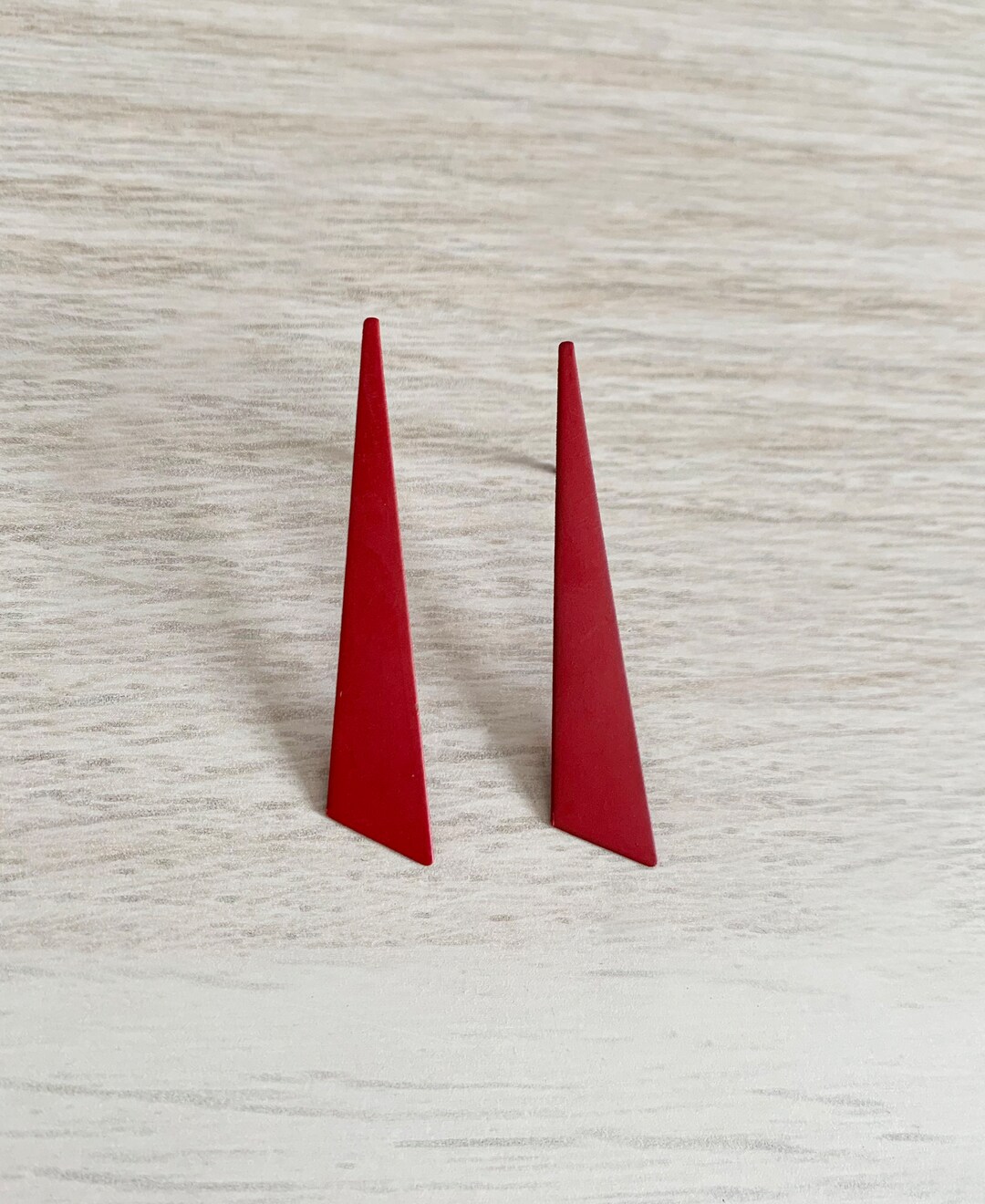 Vintage Retro 80s Red Scalene Triangle Matte Flat Lightweight Geometric ...