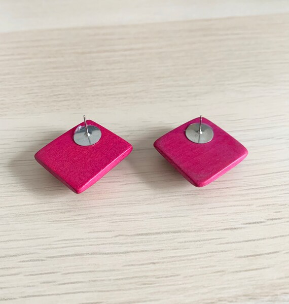 Vintage Retro 80s Dark Pink Diamond Polygon Shaped Sm… - Gem