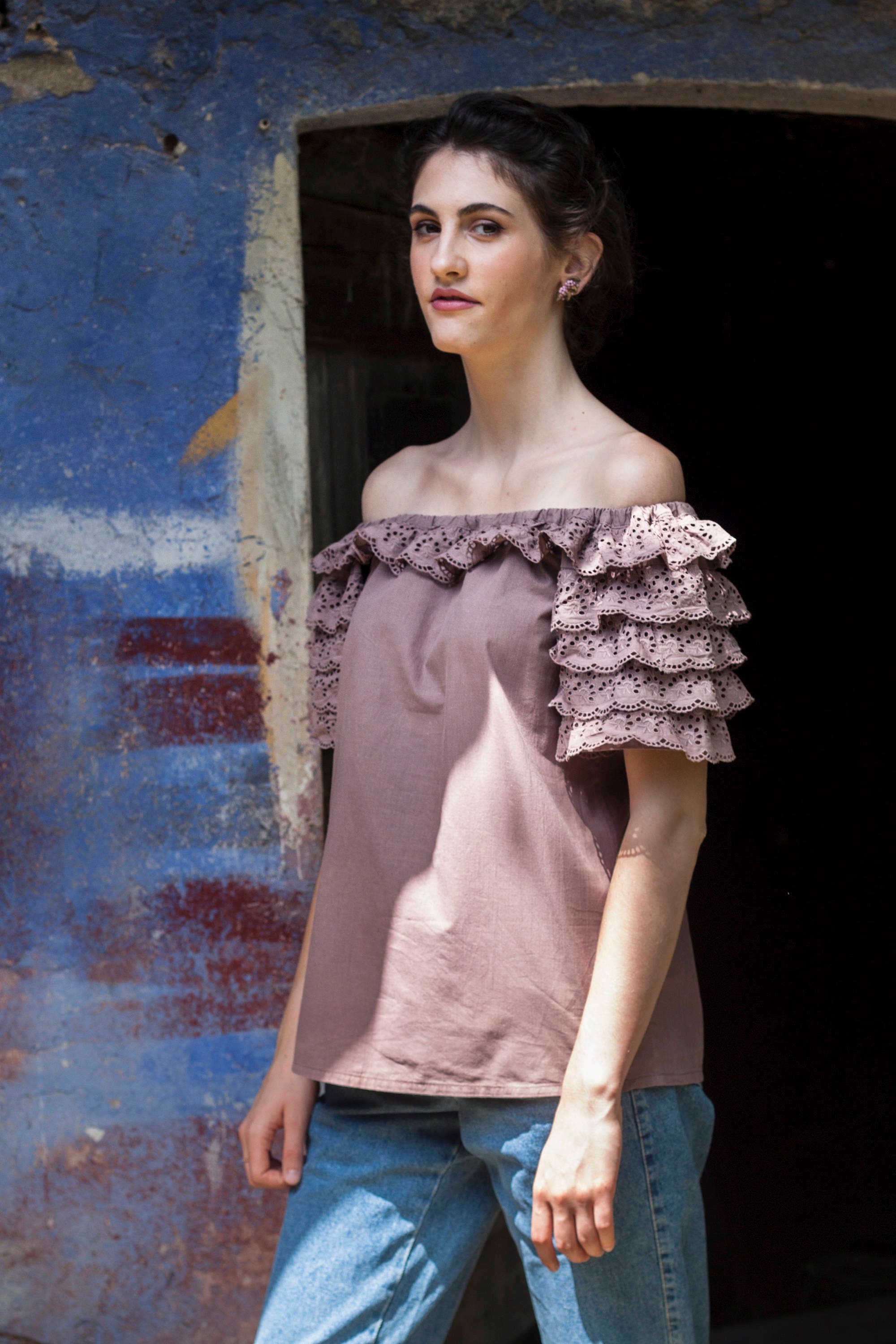 80s Ruffles Off-shoulder Top / Vintage Shirt / Blush Color / Sangallo ...