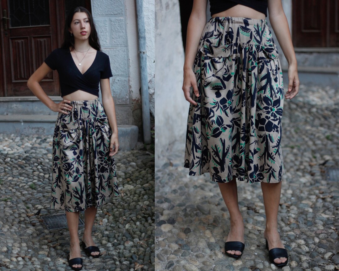 Vintage Circle Skirt / Basque Skirt / Illustrated Pattern / Front ...