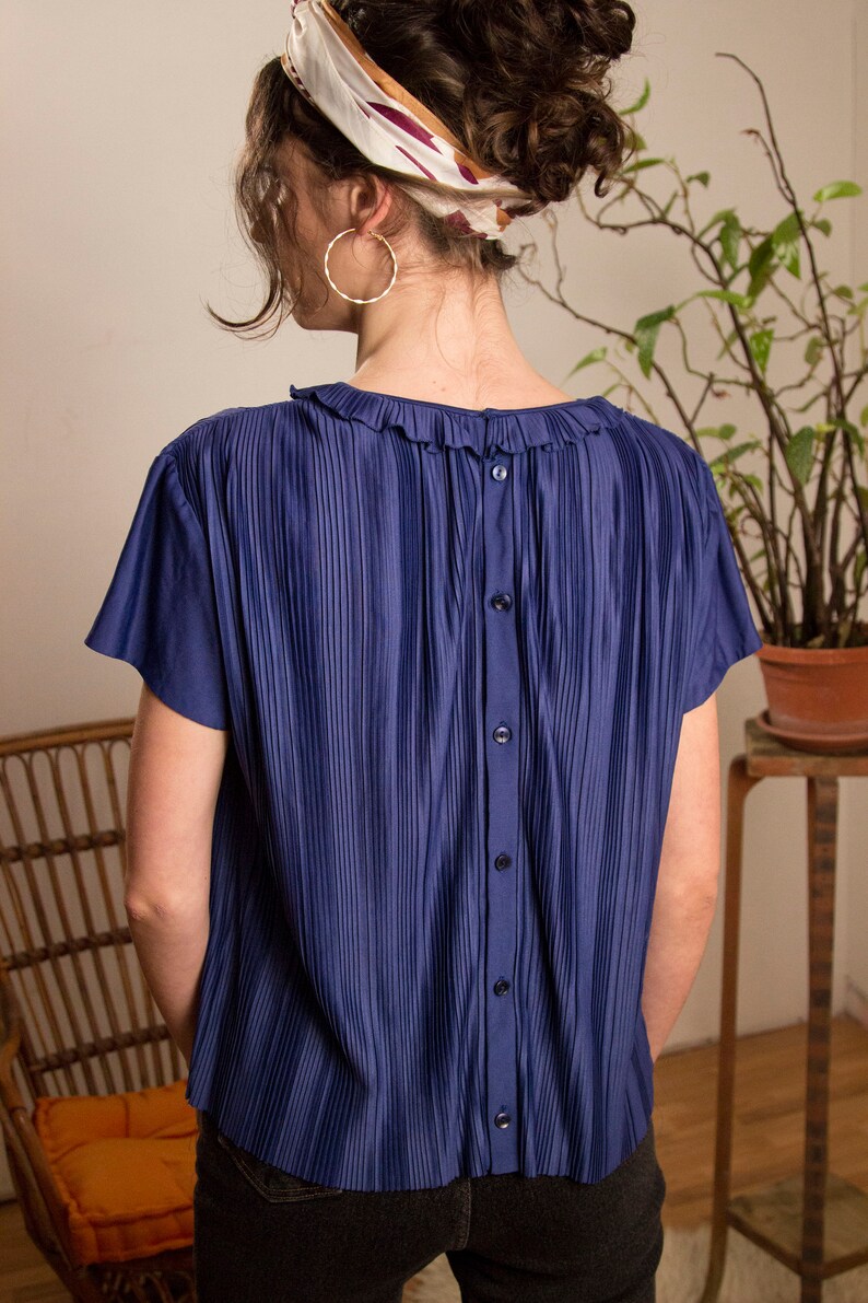 70's Ruffles Pleated Top / Blue / Ruffles Neckline / - Etsy