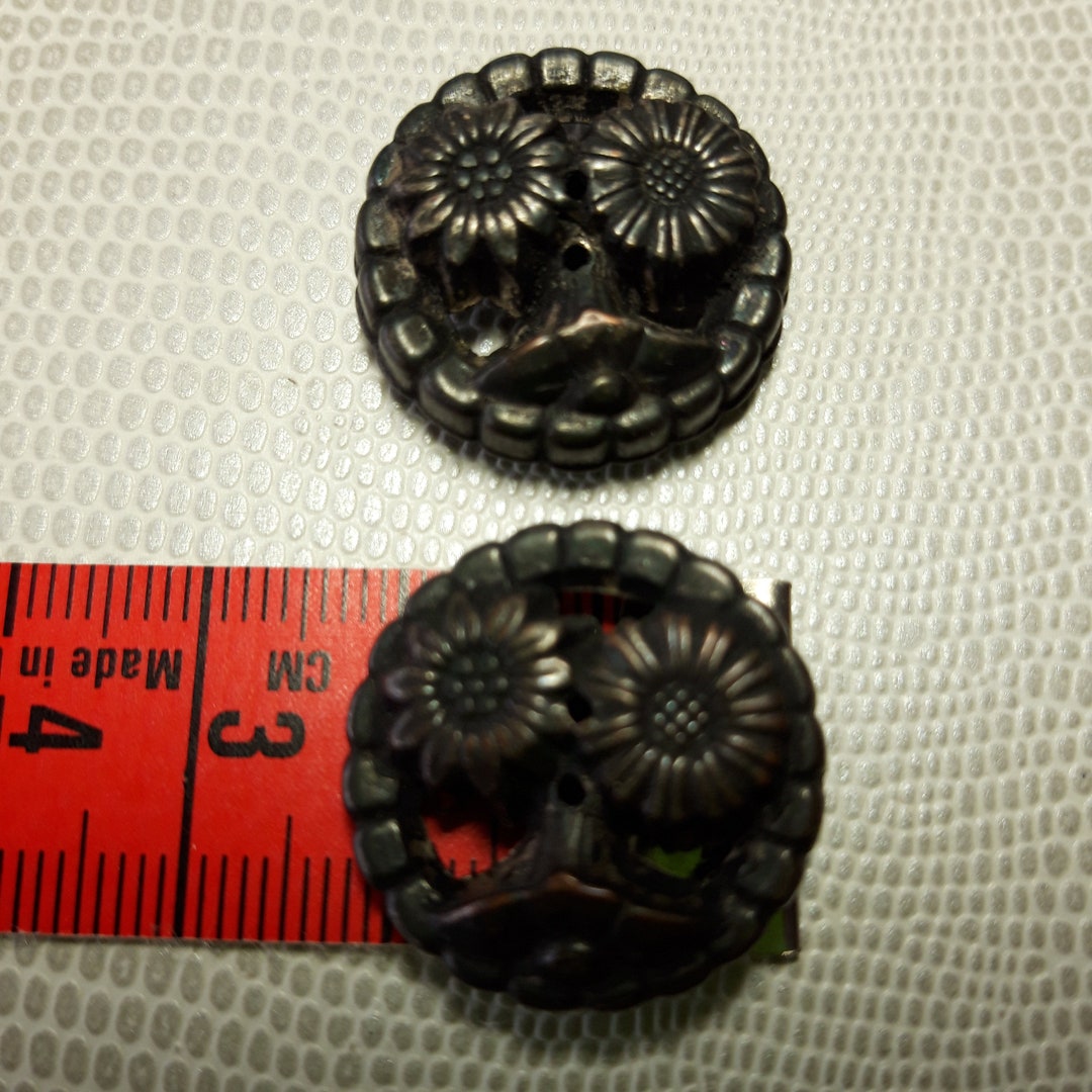 Very Old Buttons, in Vintage Batches, Representing Flowers, Very ...