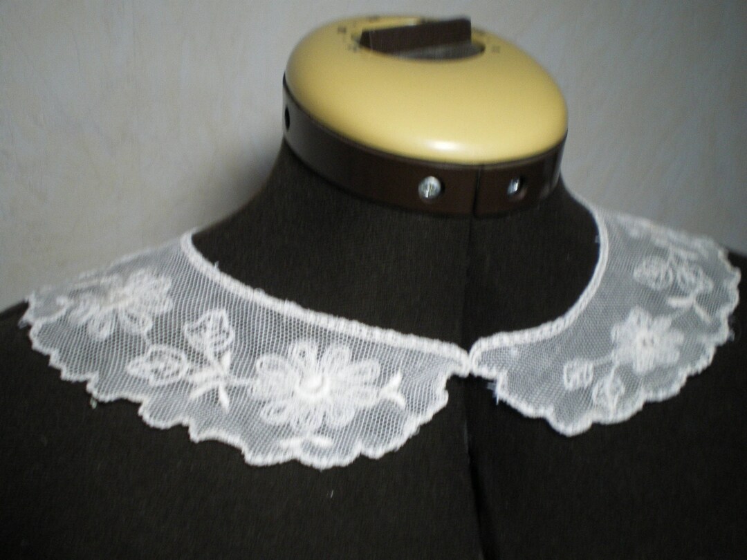 Old Collar in Mesh Style, Embroidered, Vintage Ecru, - Etsy