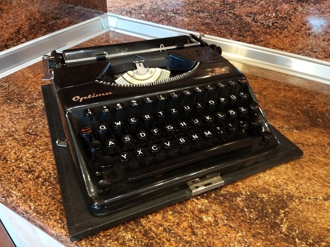Vintage 1951 Typewriter Optima Plana Working Typewriter Optima Vintage ...