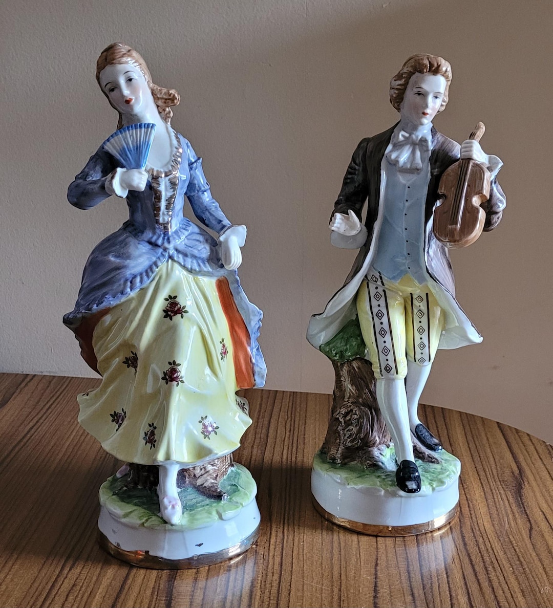 Beautiful Pair of Vintage Porcelain Figurines - Etsy