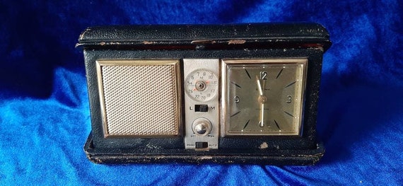Superb 1960's Transistor Radio With Estyma Clock | Etsy