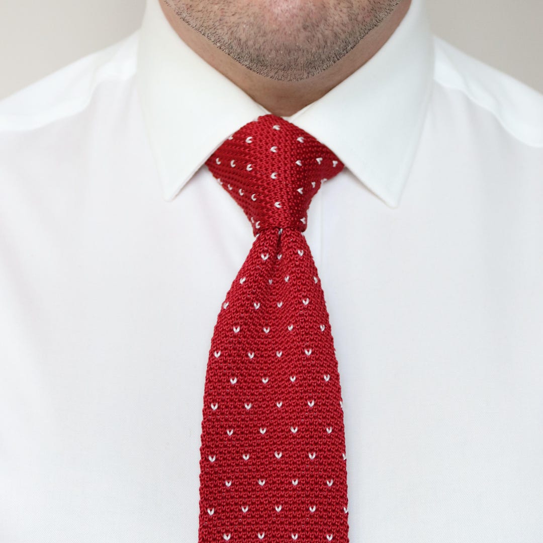 Burgundy Red Knitted Tie With White "v" Dots. Red Handmade Soft ...