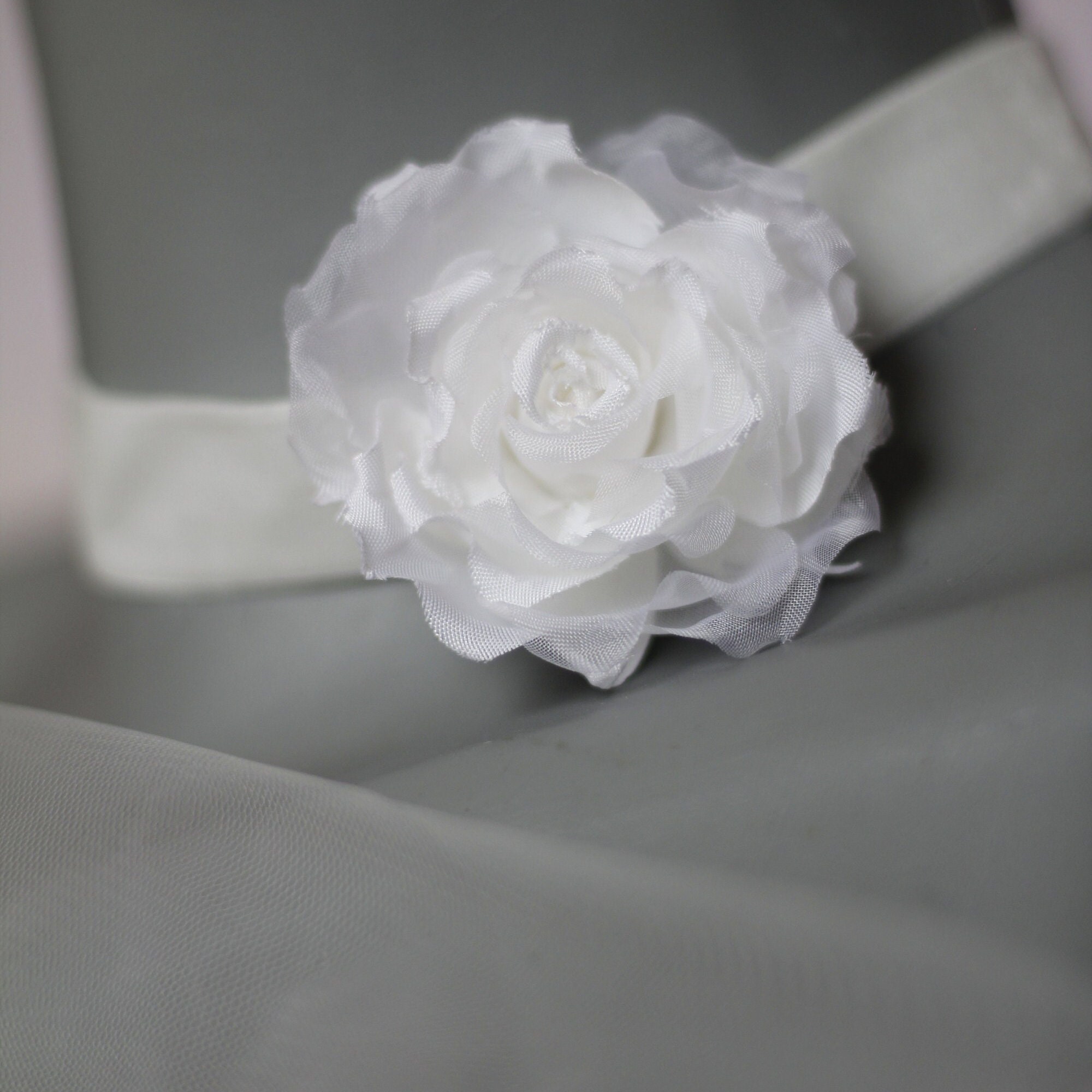 White Rose Choker Silk Flower Necklace Silk Flower Choker - Etsy