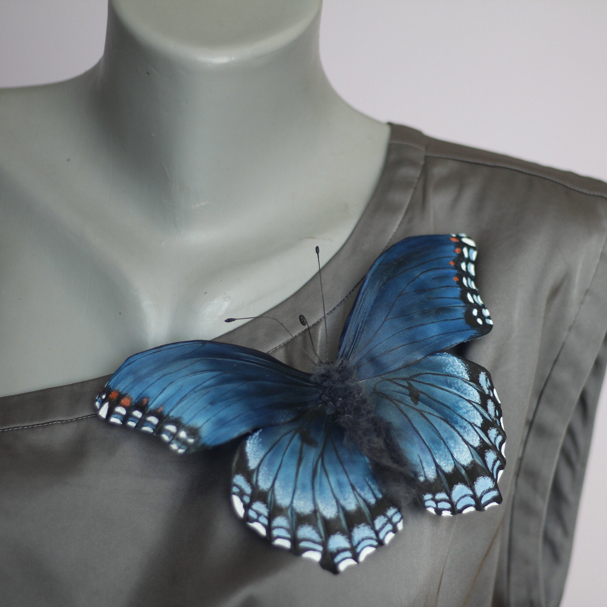 Monarch Butterfly Pin. Handmade Brooch Gift - Etsy