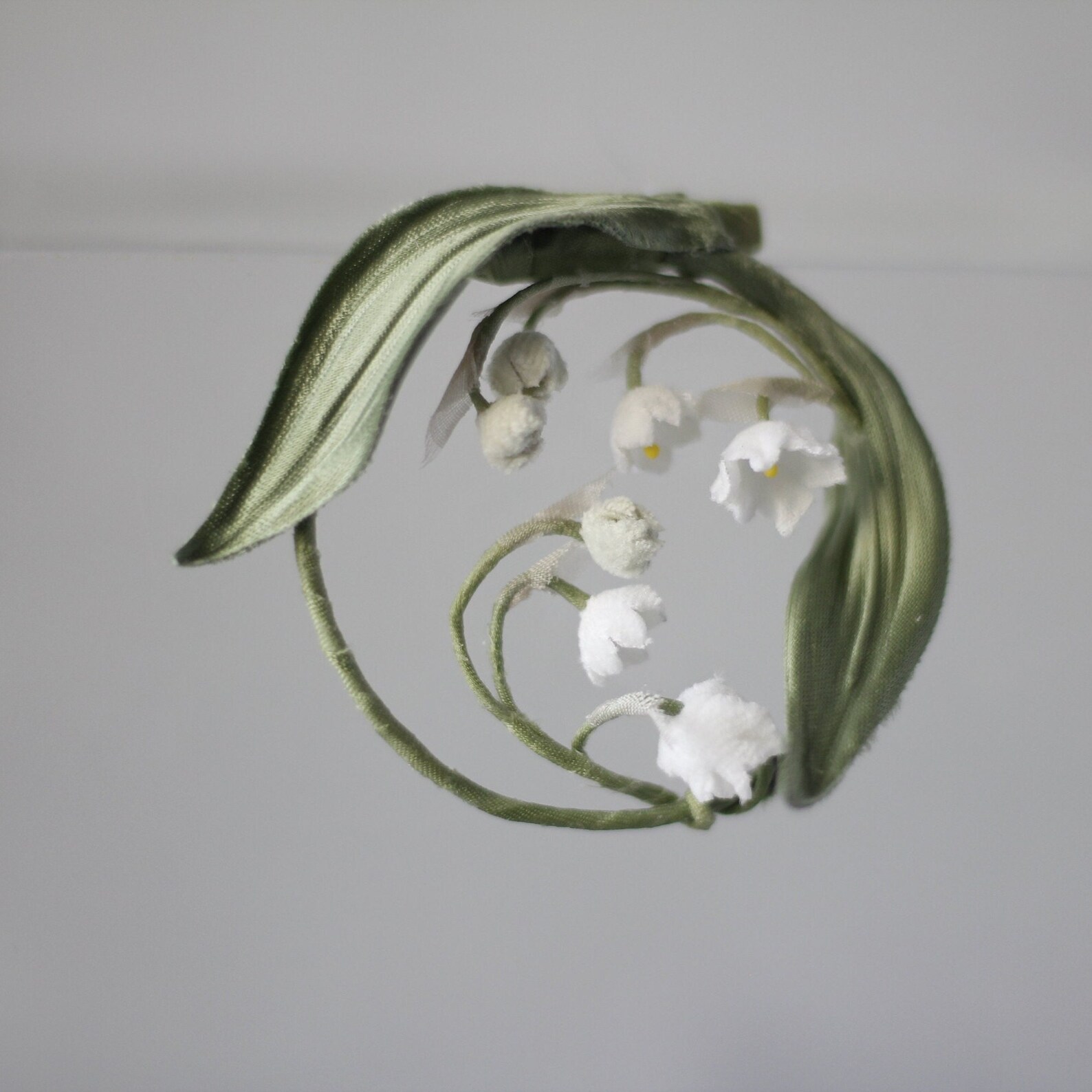 White Flower Pin. Lily of the Valley - Etsy
