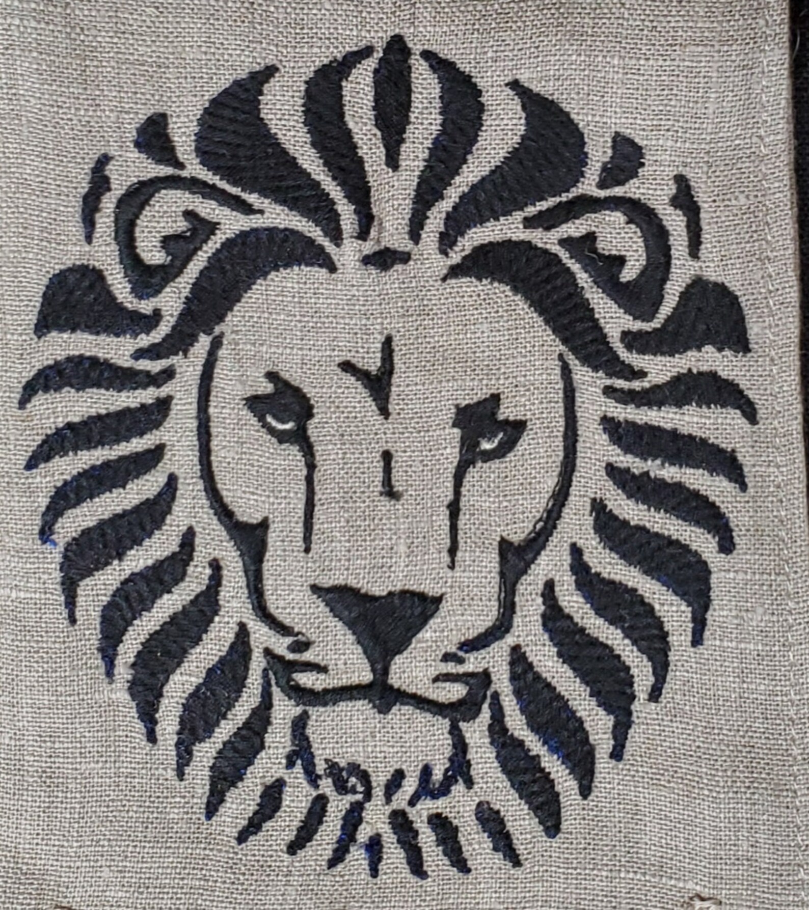 Lion Head 3-color Embroidery File Digital Download 4" X 5" - Etsy