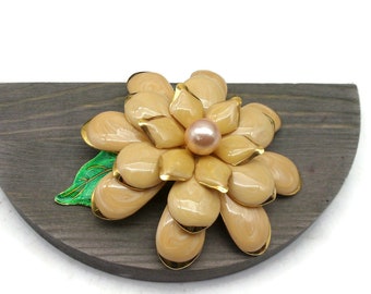 Joan Rivers Flower Pin - Etsy