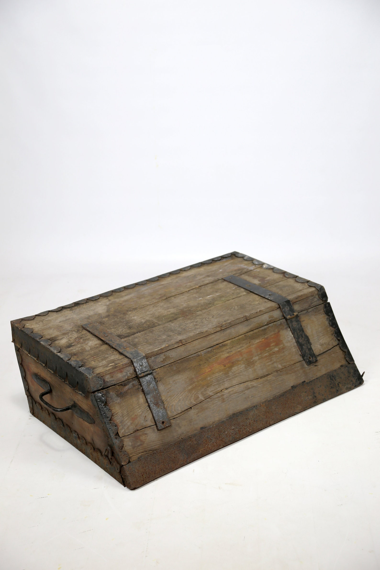 Late 1800s Antique Ship Wooden Chest, Travel Trunk, Travellers Box ...