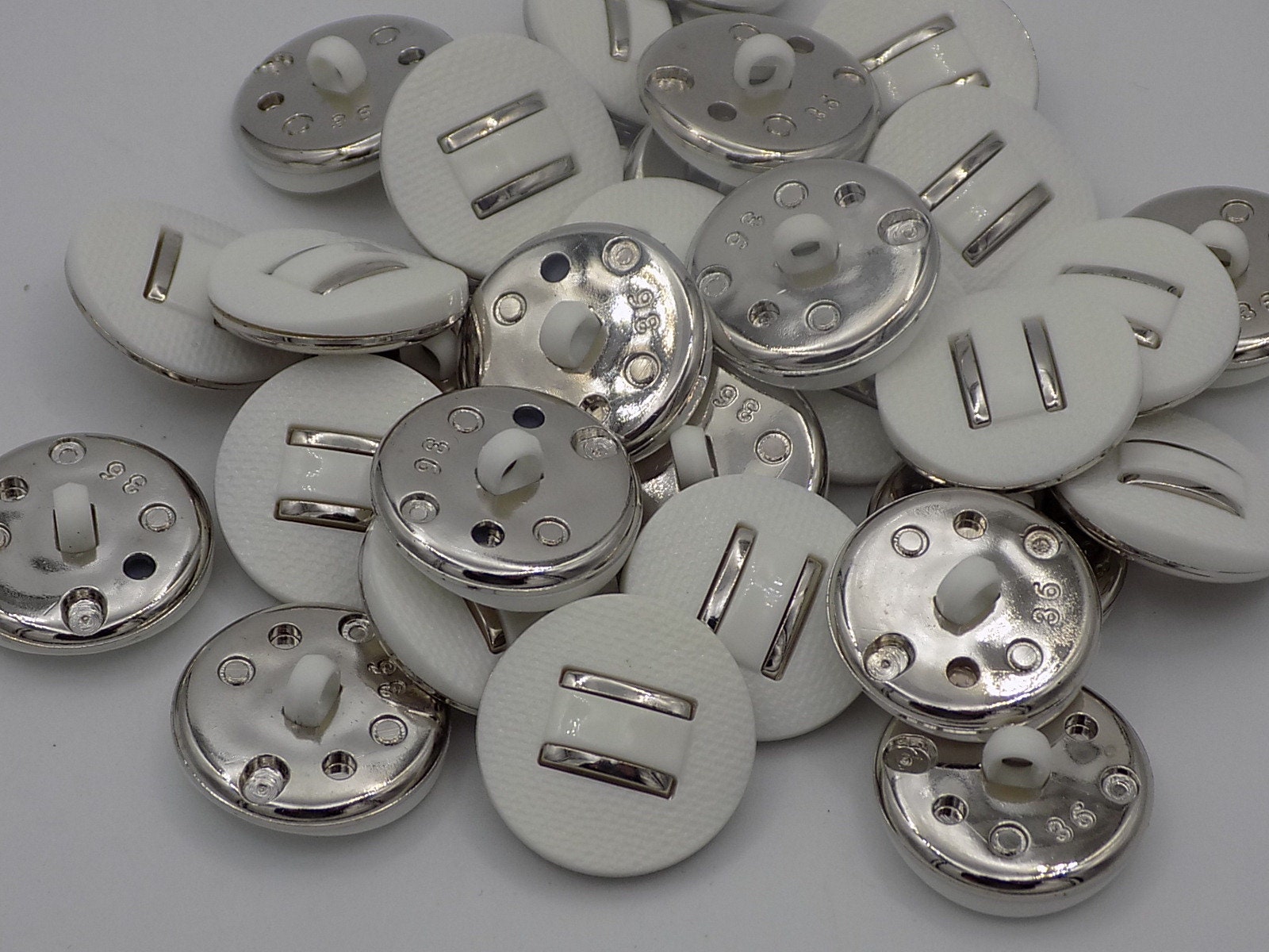 10 Clothing Buttons, Lingerie Buttons, Flat Shape,round, Haberdashery ...
