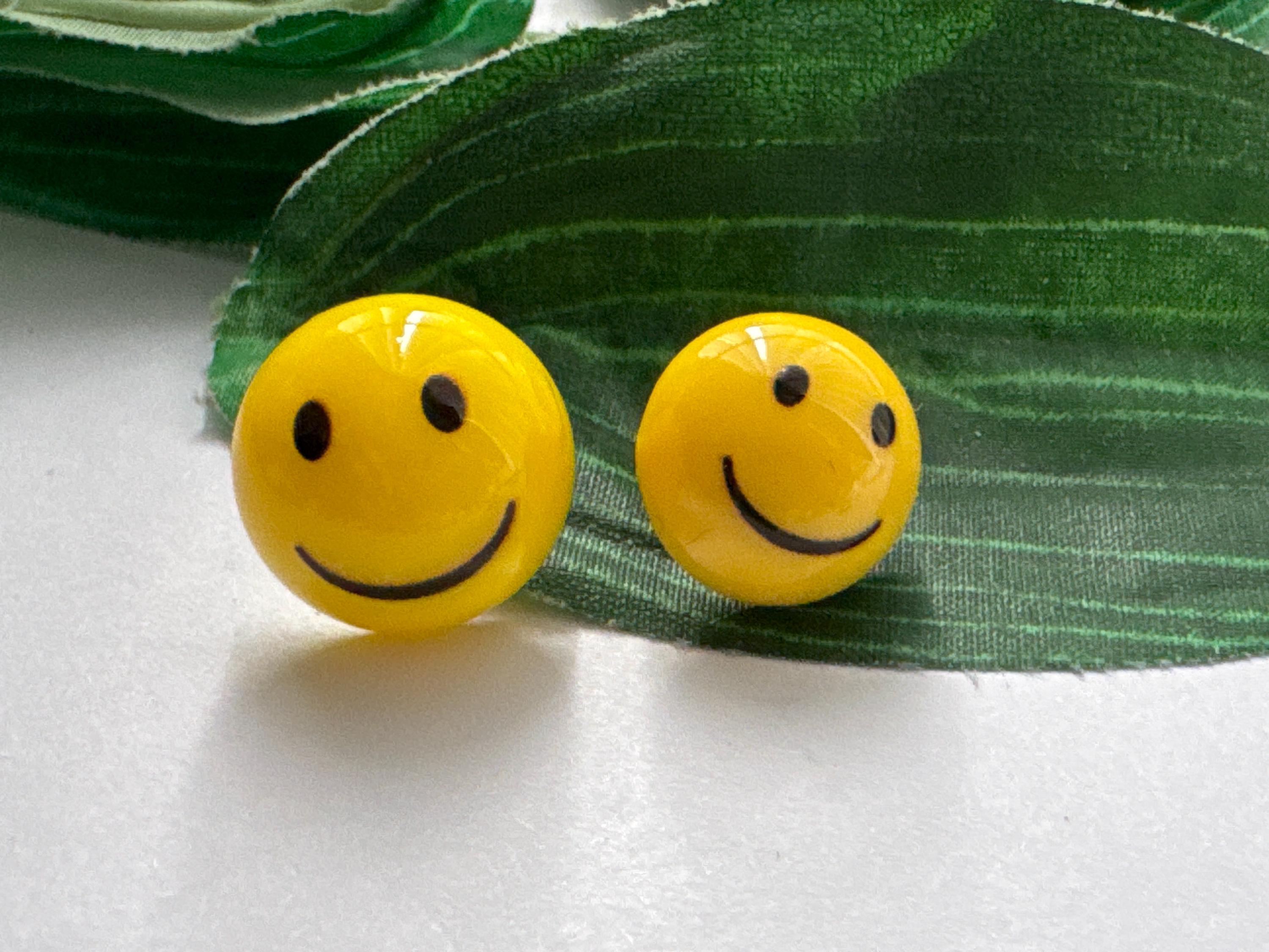 Smiley Face Lapel Pin, Smiley Face Pin, Smiley Face Tie Pin, Lapel Pins ...