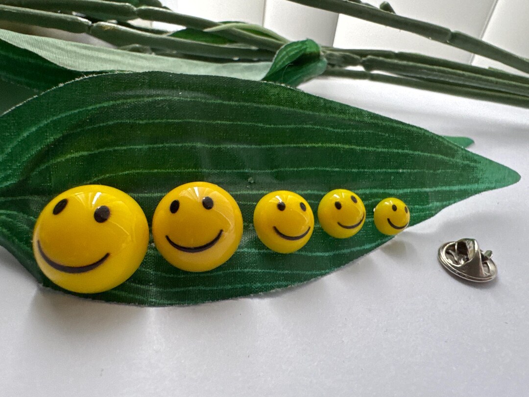 Smiley Face Lapel Pin, Smiley Face Pin, Smiley Face Tie Pin, Lapel Pins ...