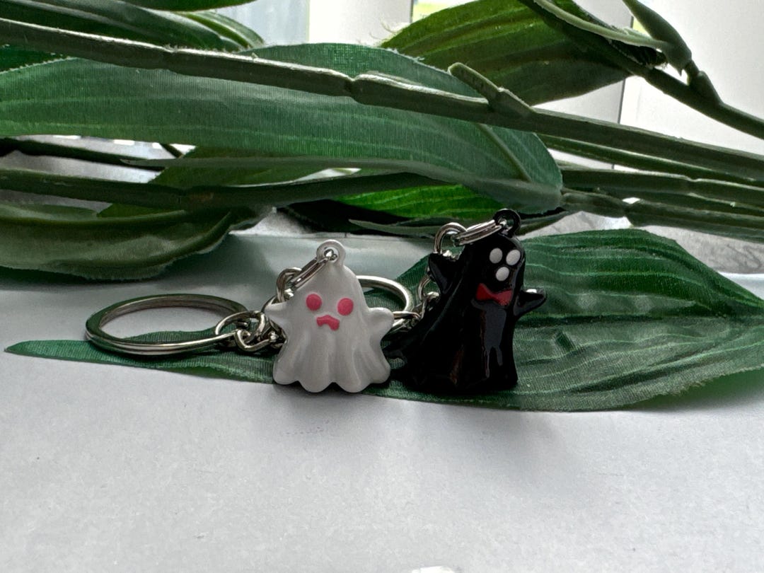 Ghost Keychain, Novelty Keychains, Halloween Keychains, Ghost Keyrings ...