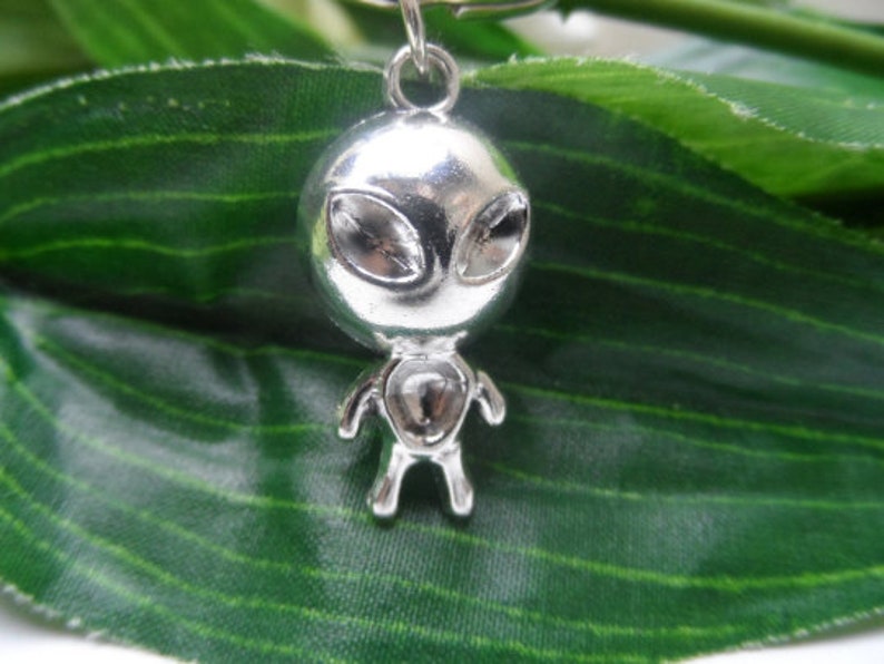 Alien Keychain Novelty Keychains Teens Keychains Alien - Etsy