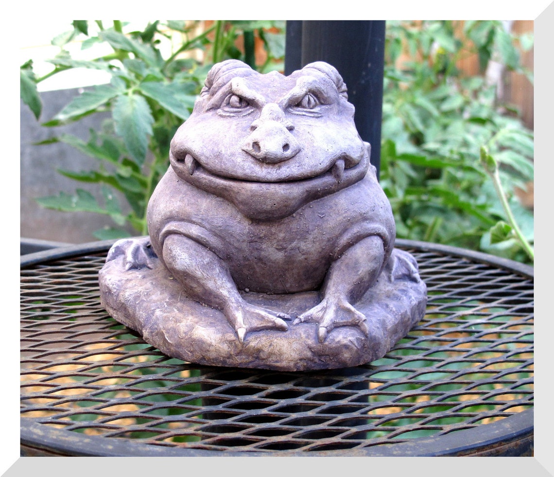 Fergus the Gargoyle Frog - Etsy