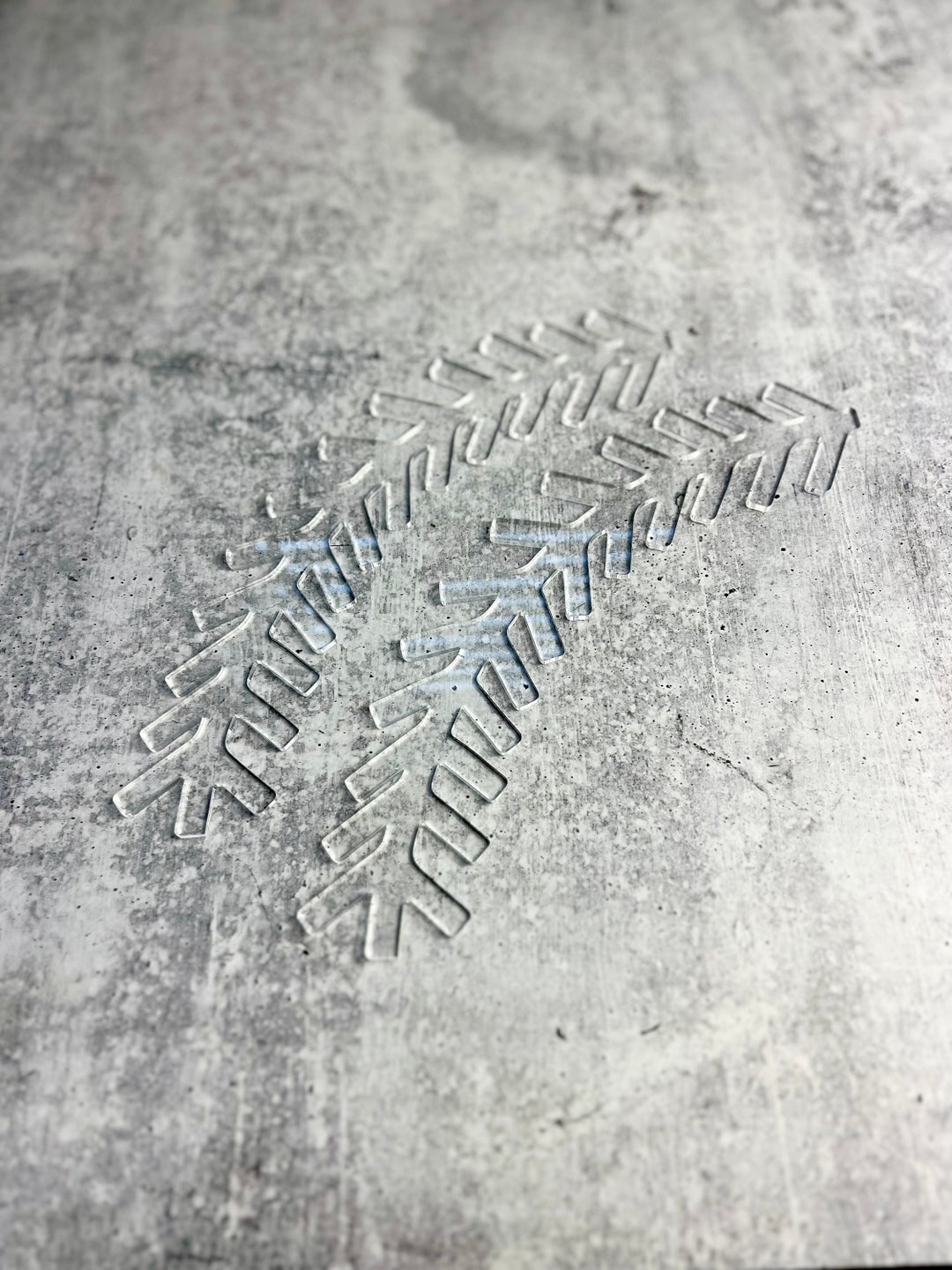 JUNE CLEARANCE - Reverse Bleach Baseball Print Sleeve Stencil, Bleached ...