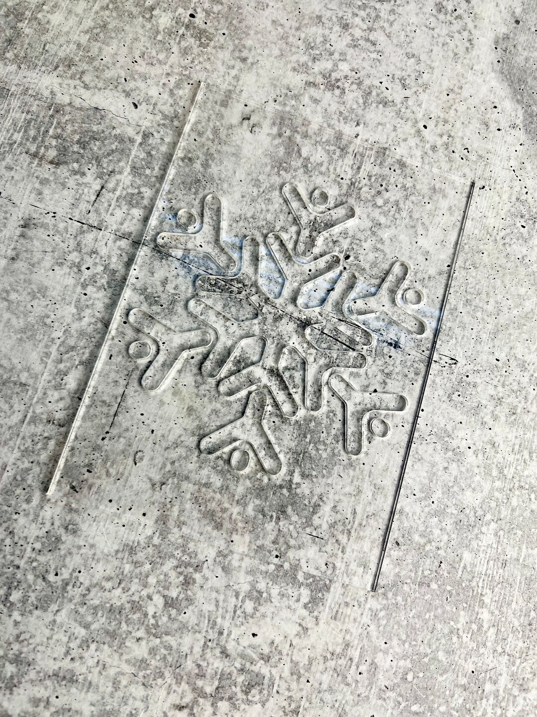 JUNE CLEARANCE - Snowflake Print Stencil, Bleached Shirt Stencil ...