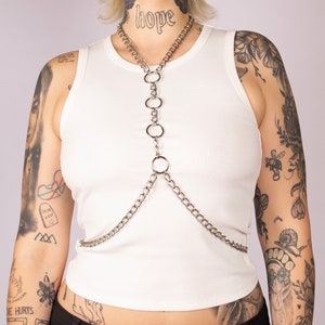Chunky body chain store