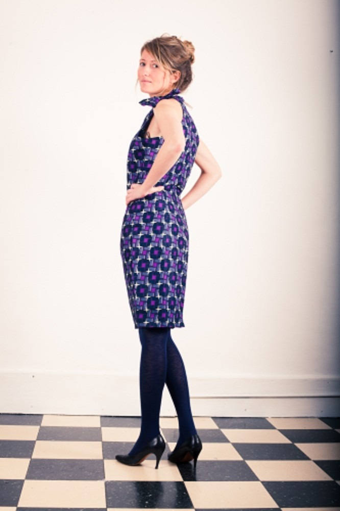 Robe droite habillée droite en tissu wax violet idéal pour les fêtes ...