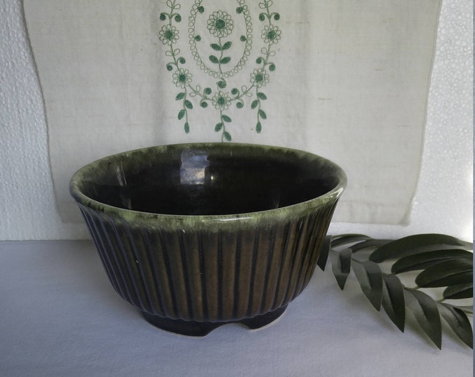 Vintage Hull Pottery Dripware Planter, Ribbed Dripware Planter, Mid ...