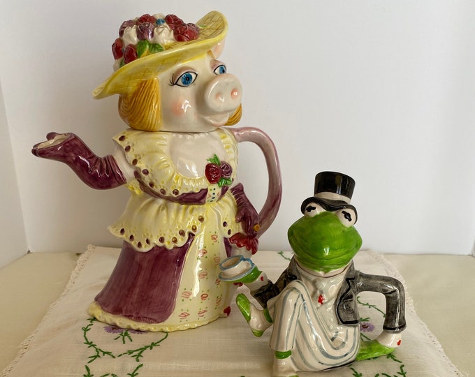 Fabulous Miss Piggy and Kermit the Frog Teapot Set, by Tastesetter by ...