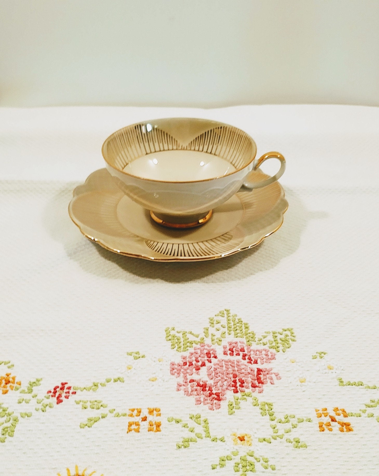 Stunning Zeh Scherzer Bavaria Pedestal Tea Cup and Saucer Set - 2 Piece ...