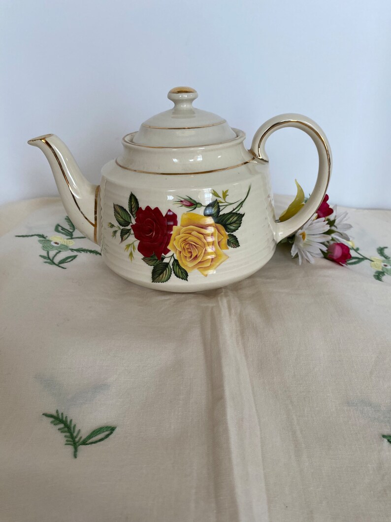 Sadler Red and Yellow Roses Teapot, Full Size; Vintage Sadler, Sadler ...