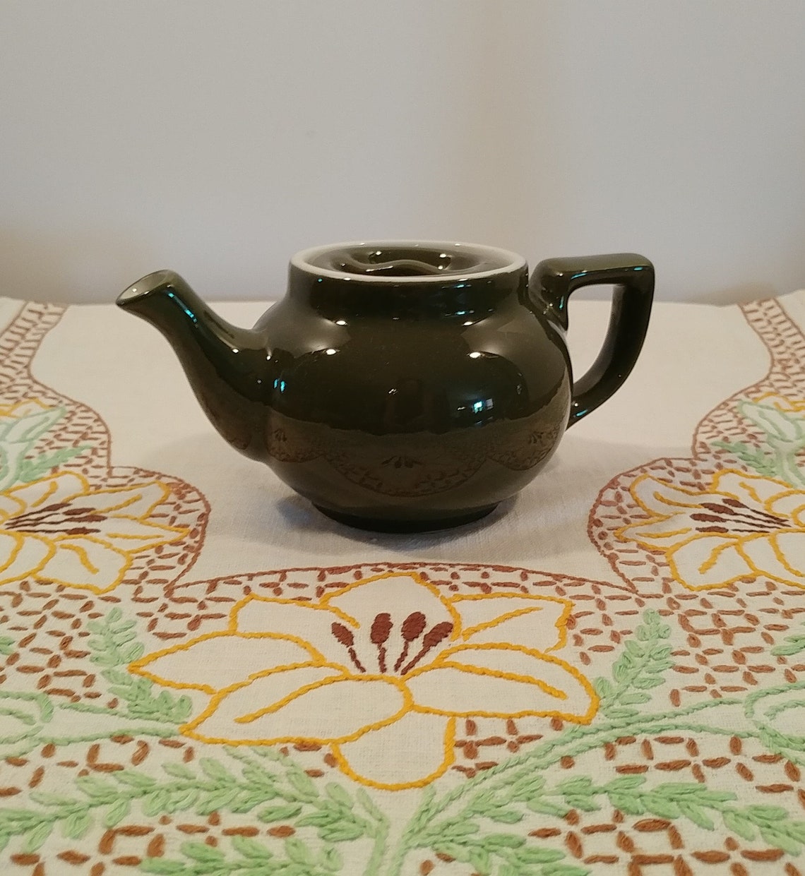 Hall China Personal Teapot, Round Design With Tab Top, Green; Vintage ...