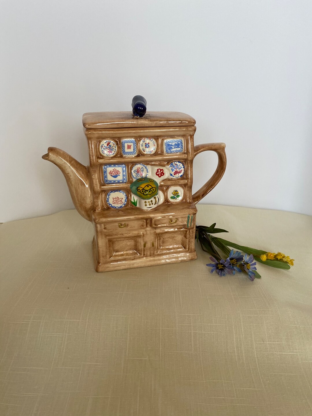 Welsh Dresser Figural Teapot, Full Size; Vintage Teapot, Full Size ...
