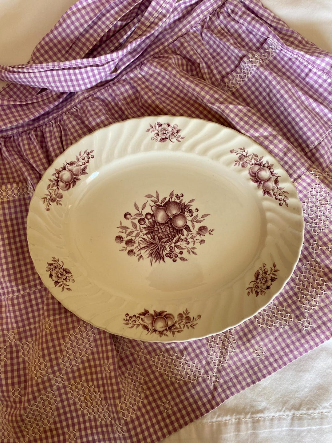 Swinnerton's Royal Wessex Desire Pattern Oval Serving Platter, Purple ...