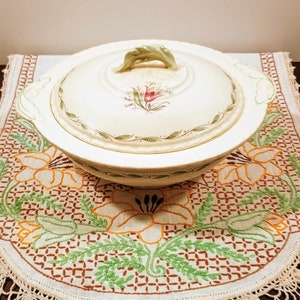 New Hall Pottery Romney Pattern Covered Tureen Covered Serving Dish ...