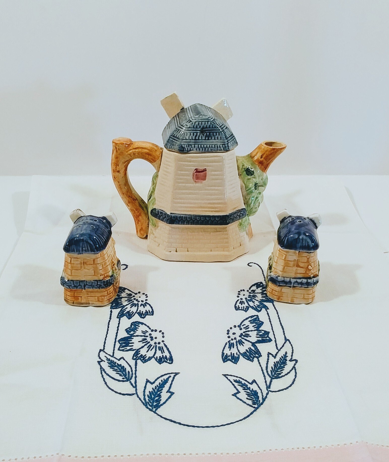 Vintage Dutch Windmill Tea Set - Personal Size Teapot, Salt and Pepper ...