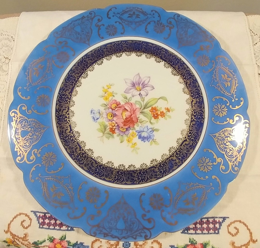 Gorgeous Sapphire and Cobalt Blue Cake Plate With Gold Embellishments ...