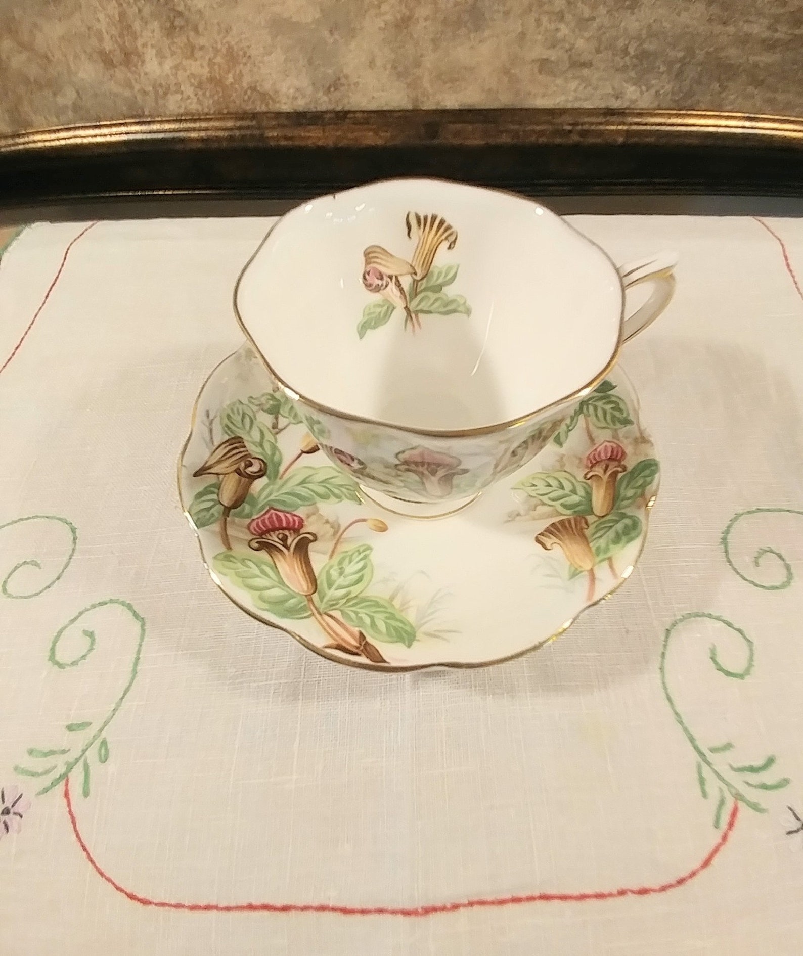 Royal Albert Jack-in-a-pulpit Pattern Bone China Pedestal Tea Cup and ...