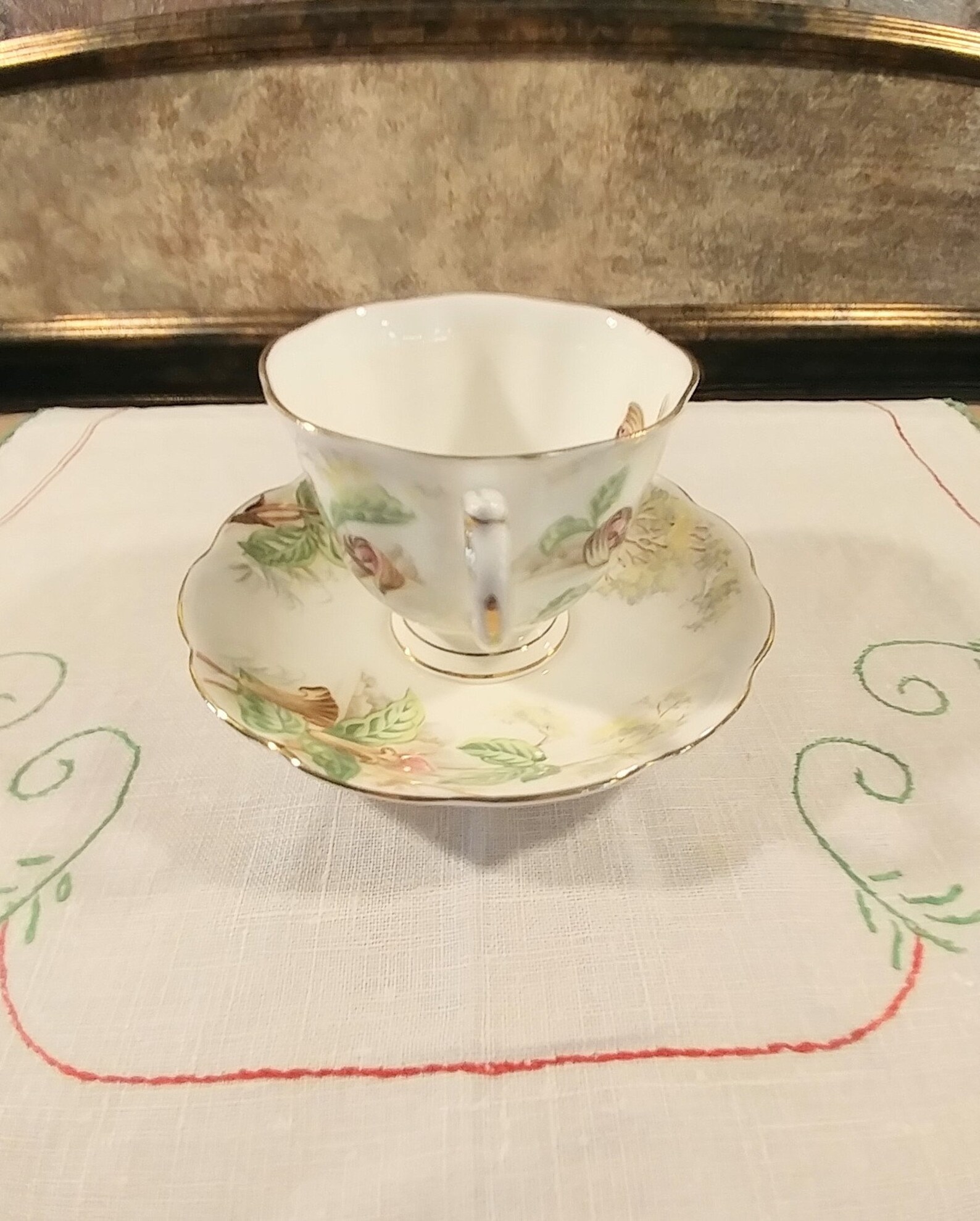 Royal Albert Jack-in-a-pulpit Pattern Bone China Pedestal Tea Cup and ...