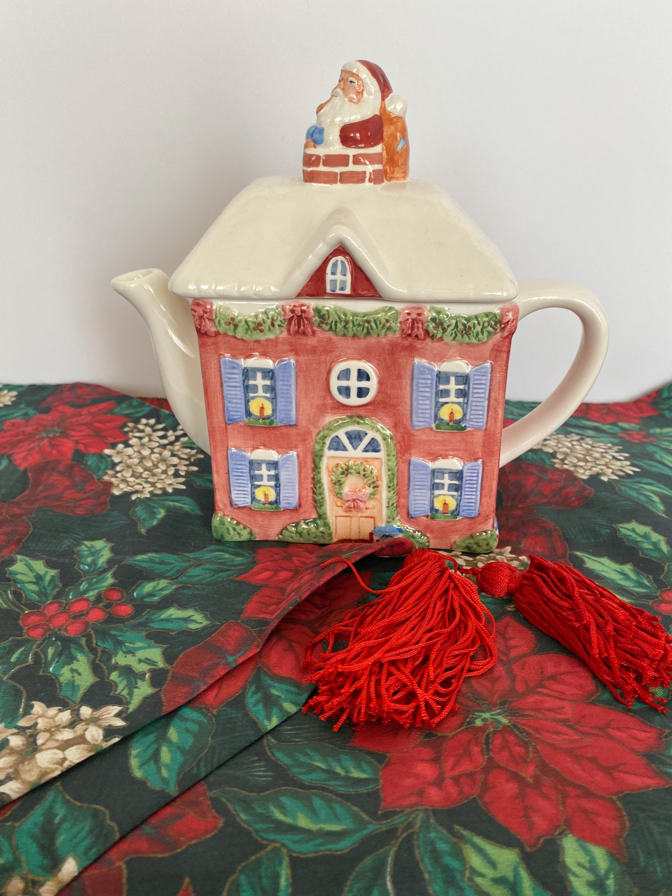 Rooftop Santa Christmas Teapot, Full Size; Vintage Teapot, Holiday ...