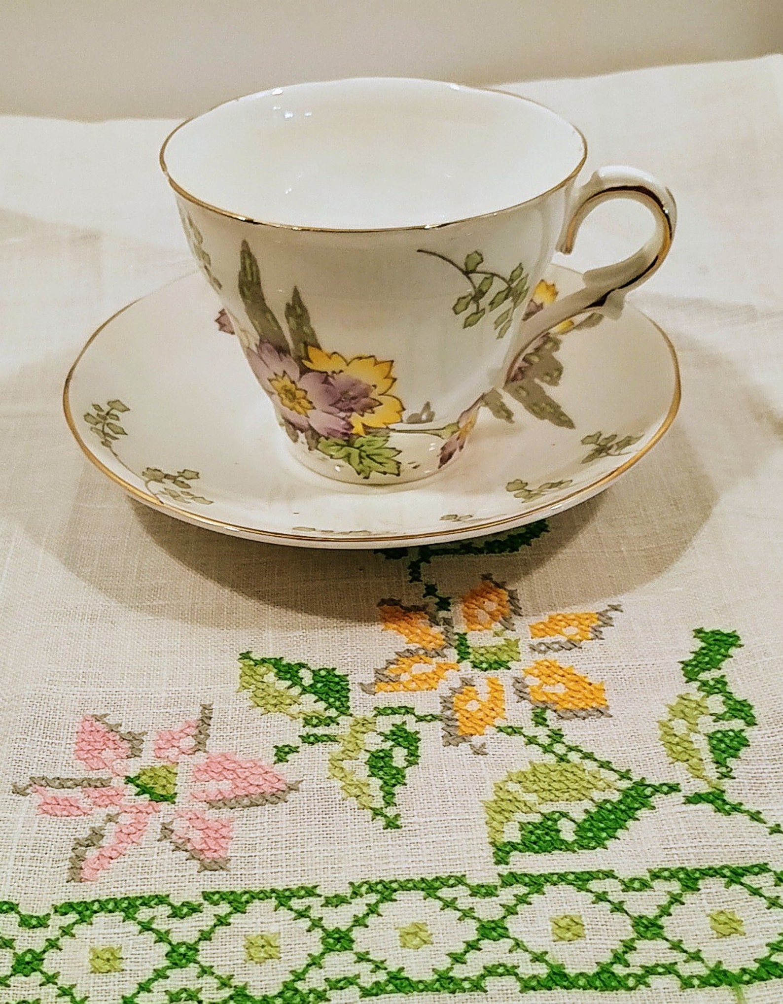 Salisbury Lucerne Pattern Bone China Cup and Saucer Set 2 - Etsy