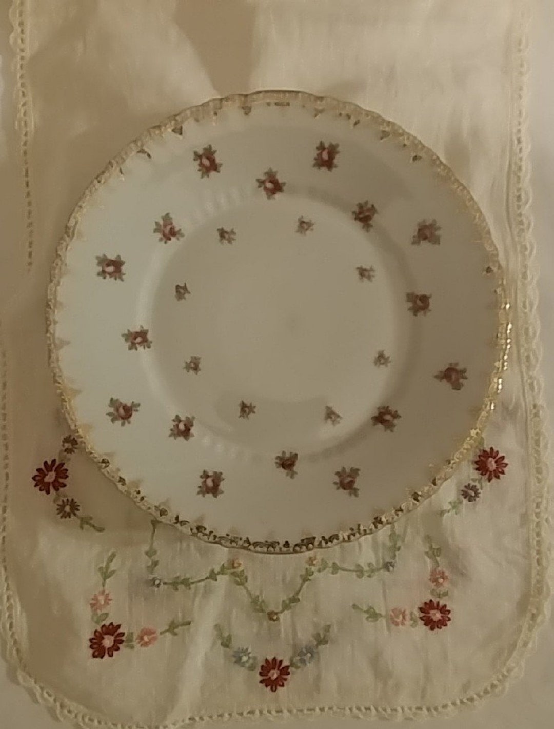 Victoria Austria Rosebuds and Gold Filigree Plate - Set of 2; Vintage ...