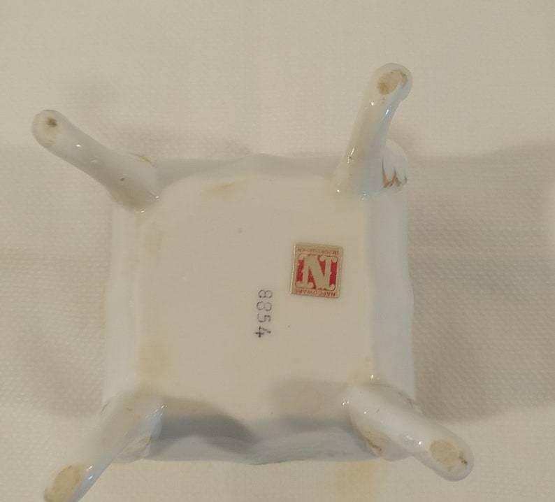 Vintage Napco Footed Jewelry Cache Box With Floral Display - Etsy