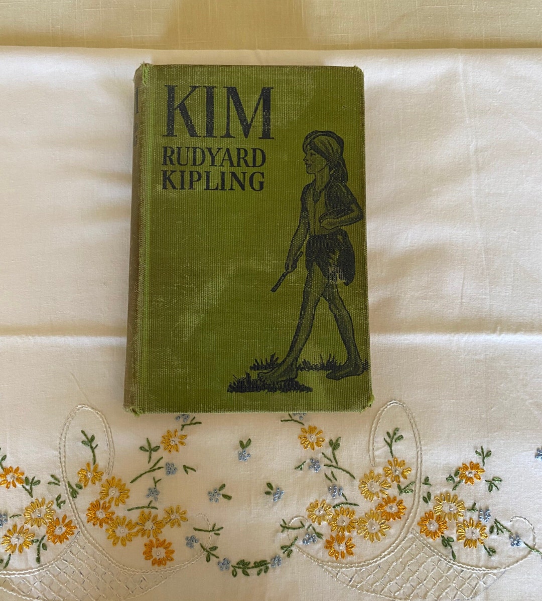 Kim, by Rudyard Kipling Antique Hardbound Book, Kim, Rudyard Kipling ...