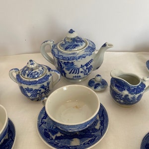 Children's Blue Willow Tea Set, Extensive 26 Piece Set, Made in Japan ...