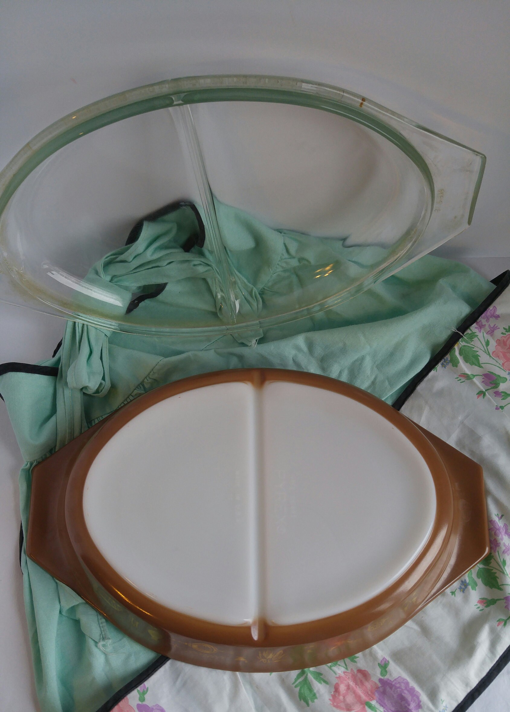 Pyrex Americana Divided Baking Serving Dish With Glass Lid | Etsy