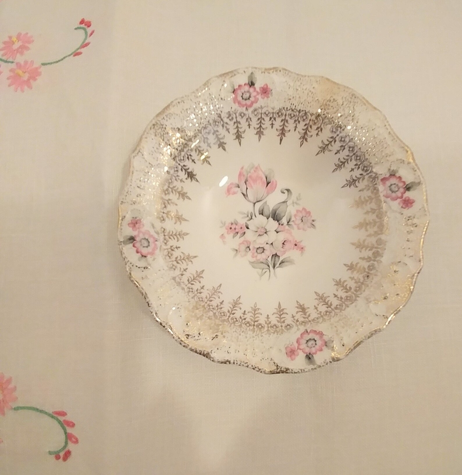 Vogue Washington Colonial Bowl and Plates Set, Pattern VOG61, Set of 11 ...