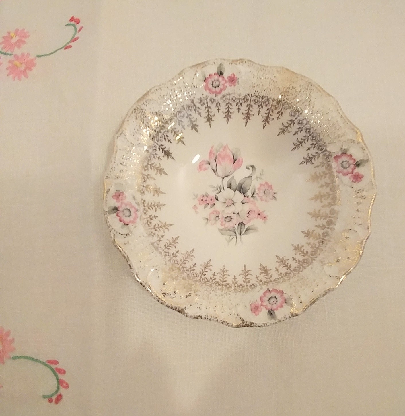 Vogue Washington Colonial Bowl and Plates Set Pattern VOG61 | Etsy